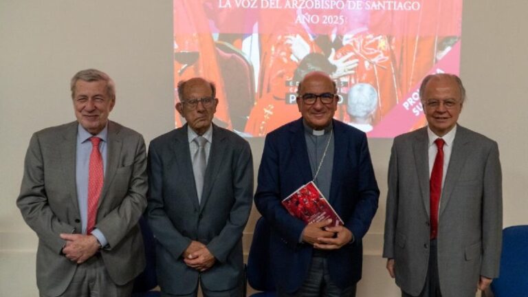 Jaime Antúnez Aldunate presenta nuevo libro del cardenal Fernando ...